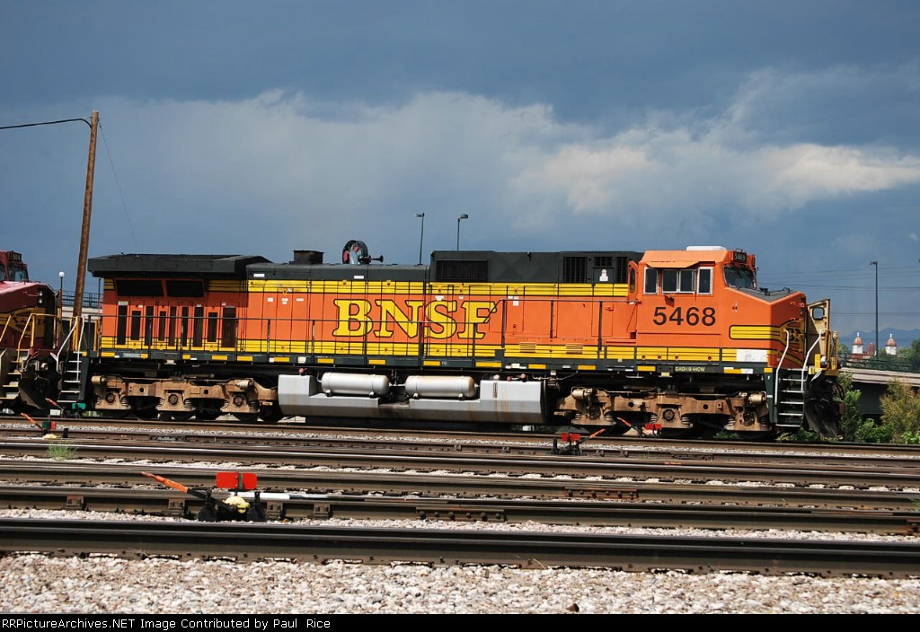 BNSF 5468